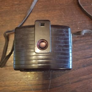 Accents | Vintage Kodak Brownie Holiday Flash Camera | Poshmark